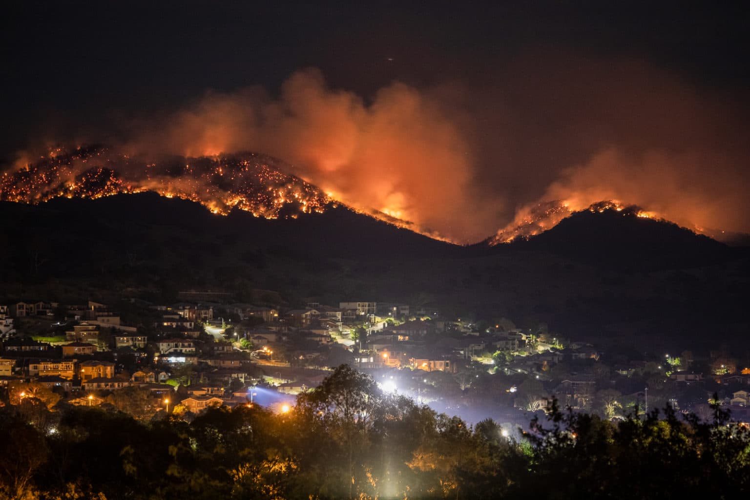 Backburning on the range - BRENDAN MAUNDER PHOTOGRAPHY